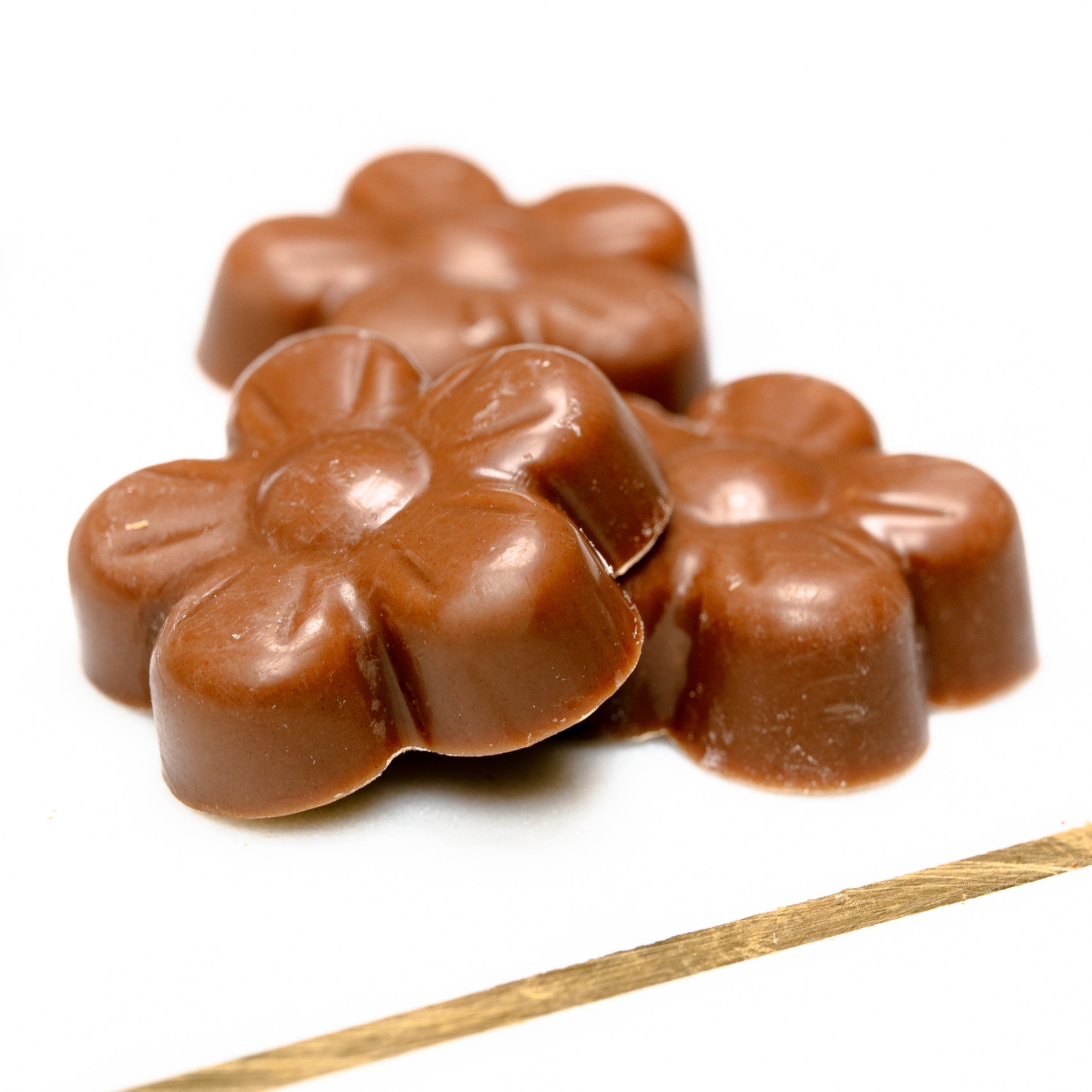 Milk Chocolate Flowers • Cacao
